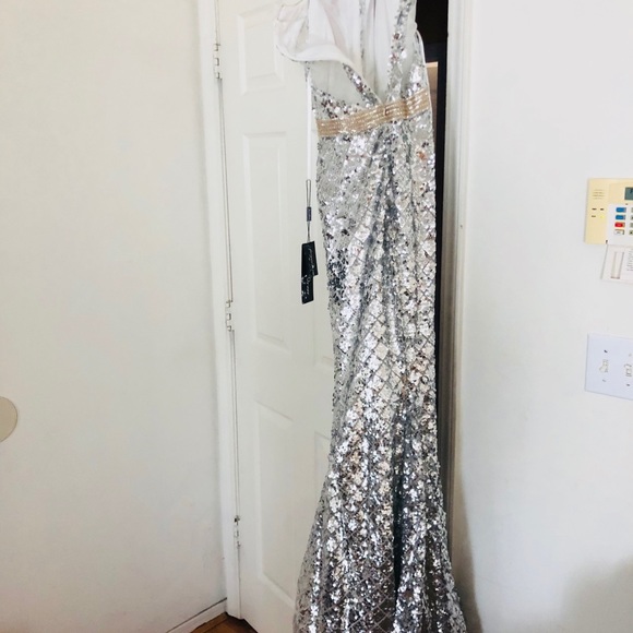 La Vera | Dresses | Brand New Silver Red Carpet La Vera Dress | Poshmark